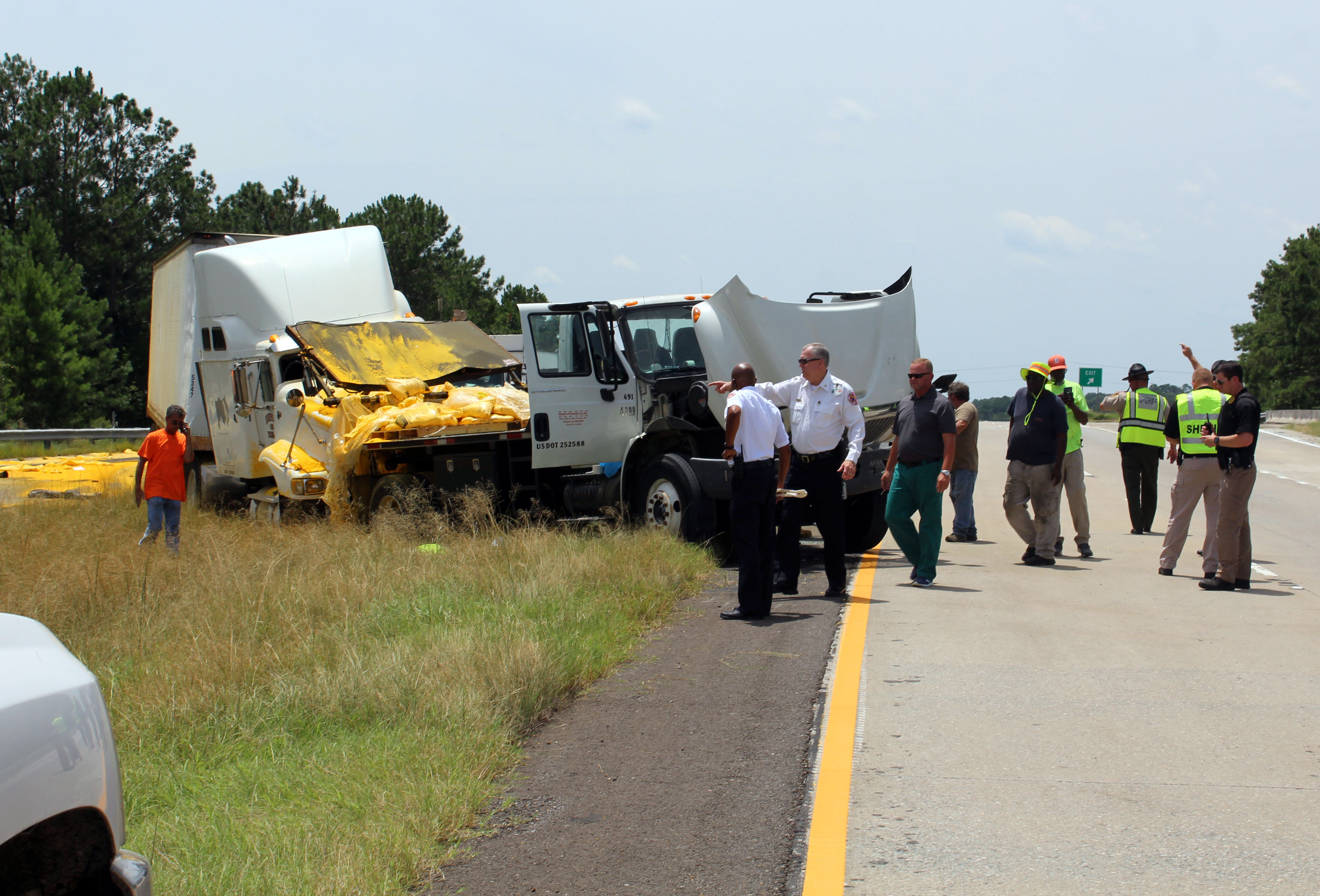 One injured, portion of 300 closed after semi wreck | Cordele Dispatch