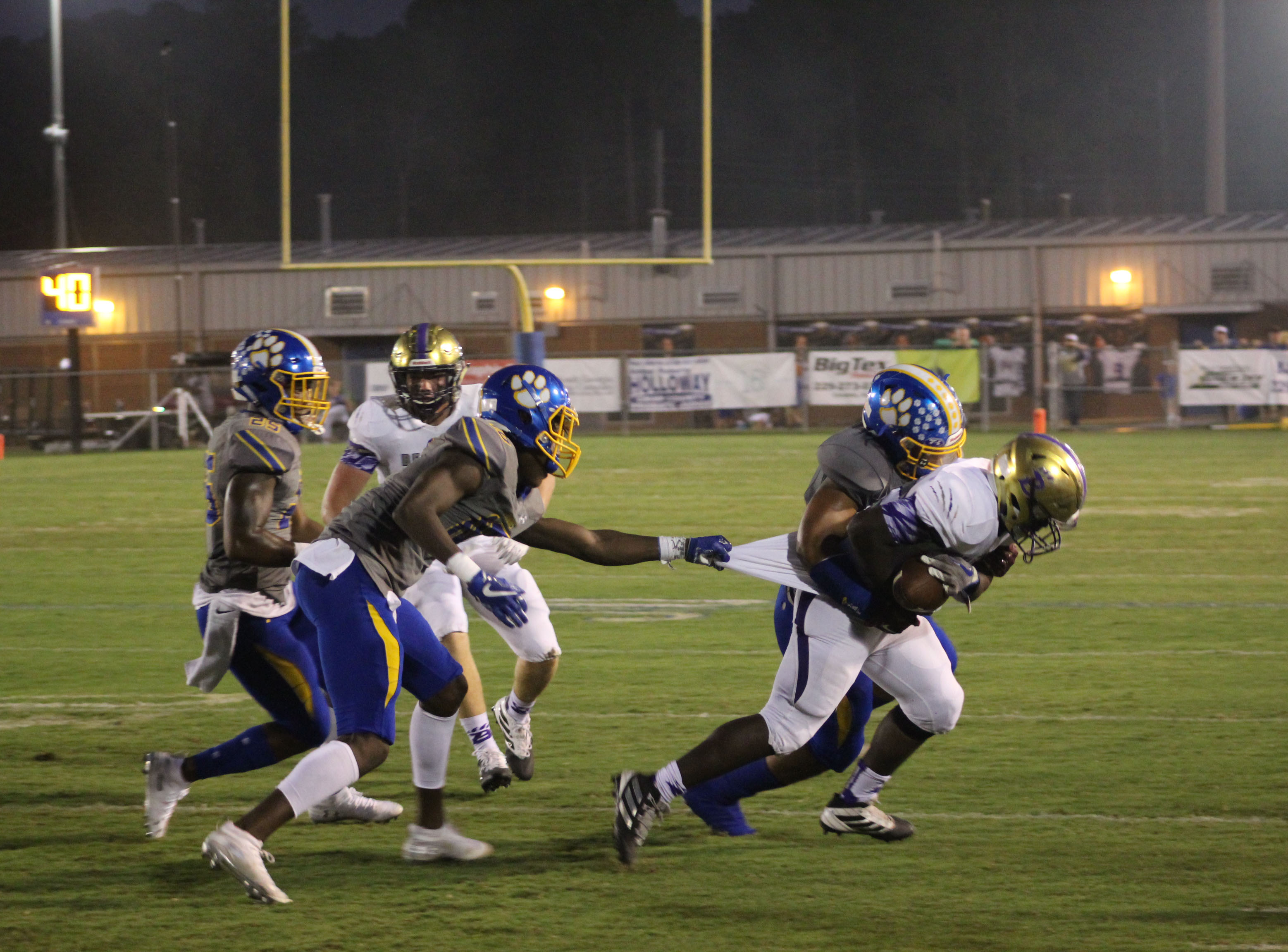 Crisp fights back in second half, falls short versus Bainbridge on ...